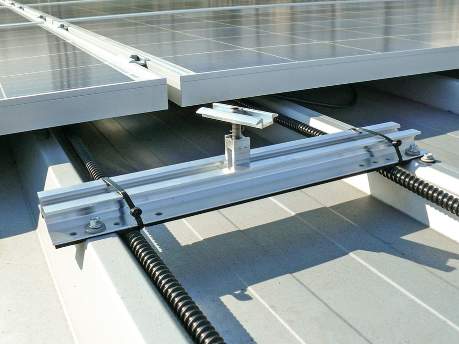 Memodo - Montagesysteme fürs Schrägdach von K2 Systems im Vertrieb - photovoltaik