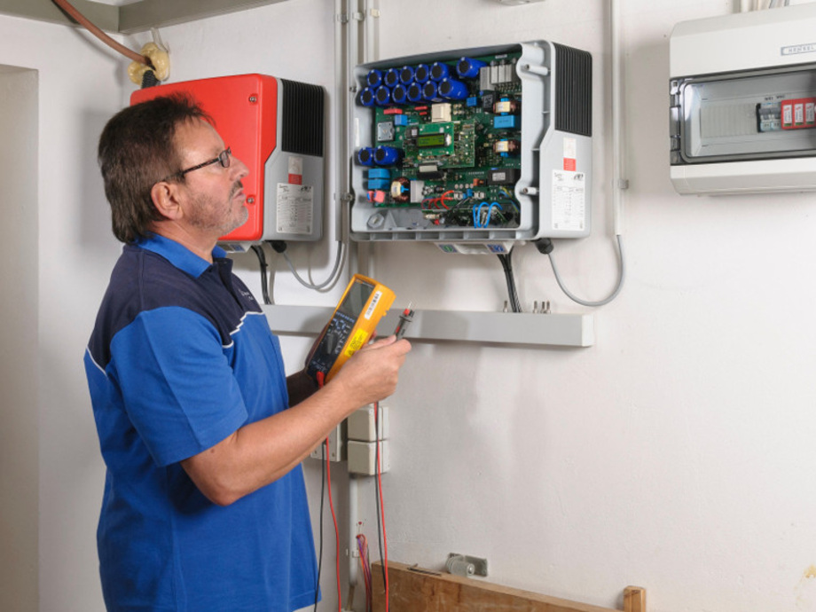 TIPPS DER REDAKTION - Wechselrichter sicher betreiben - photovoltaik