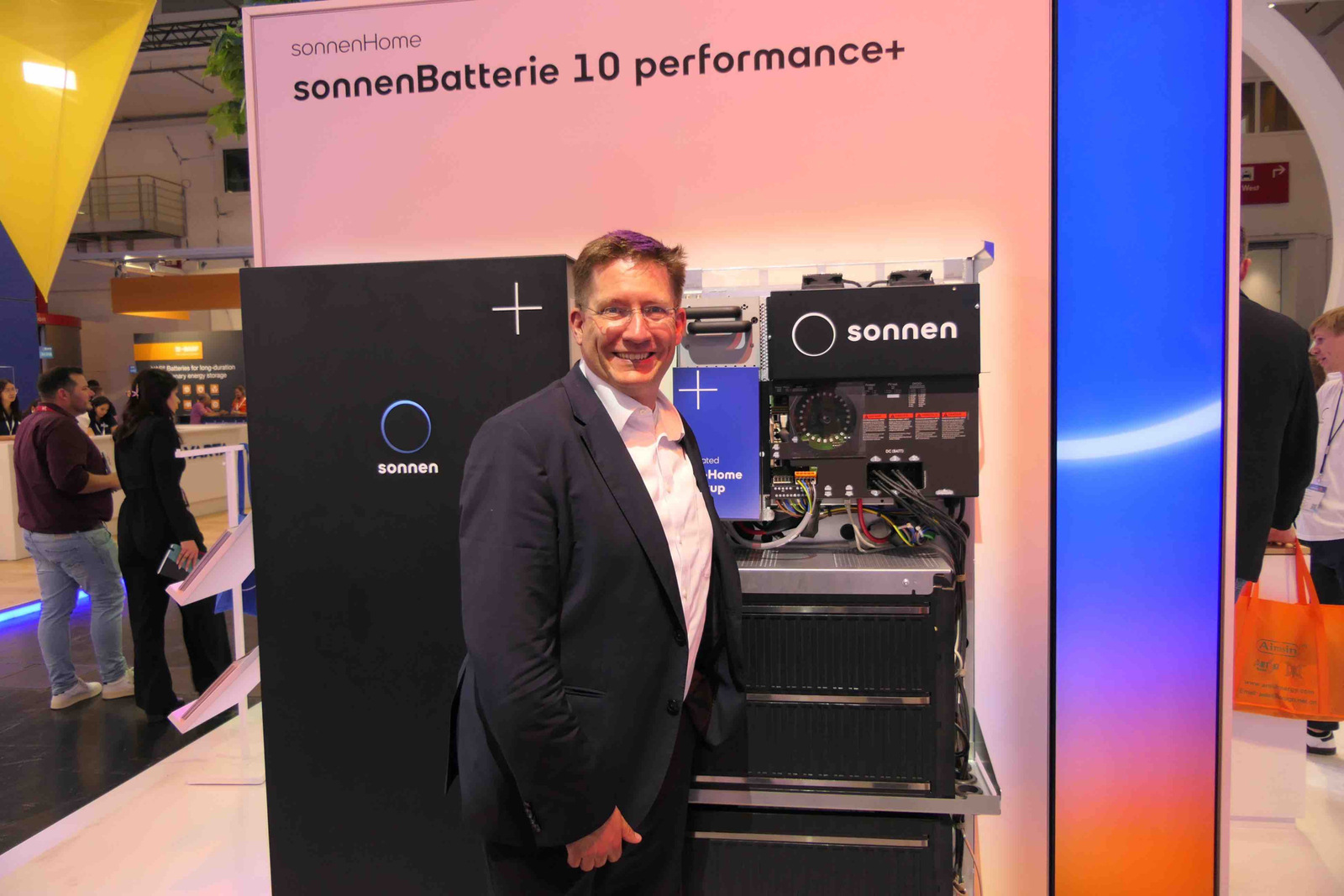 Sonnen: Neue Sonnenbatterie 10 Performance Plus