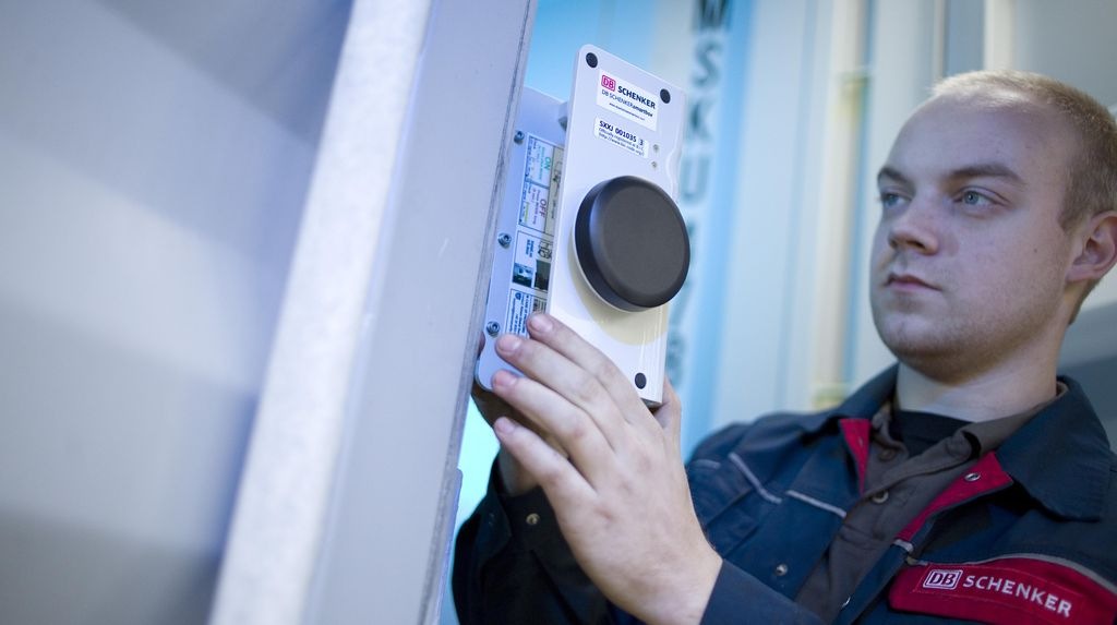 Lückenlose Kontrolle beim Modultransport